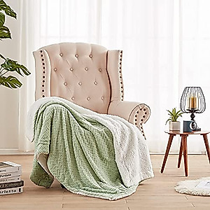 SunStyle Home Sherpa Fleece Blanket Full Sage Green Soft Cozy Plush Fluffy Flannel Thick Blanket Leaf Jacquard Luxury Winter Warm Reversible Blankets for Couch, Sofa, Bed 60X80