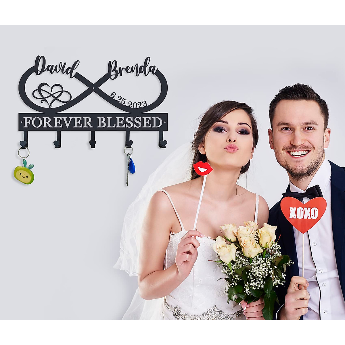 Personalized Key Holder for Wall | Personalized Key Hanger with Family Name | Metal Key Hook | Key Rack| Hooks Rack Kitchen | Custom Key Hanger for Front Door | Kitchen and Home |