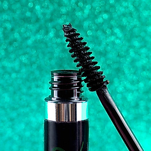 Mineral Mascara by EVXO - All Natural, Organic Ingredients, Hypoallergenic, Vegan, Cruelty Free, Gluten Free (Black)