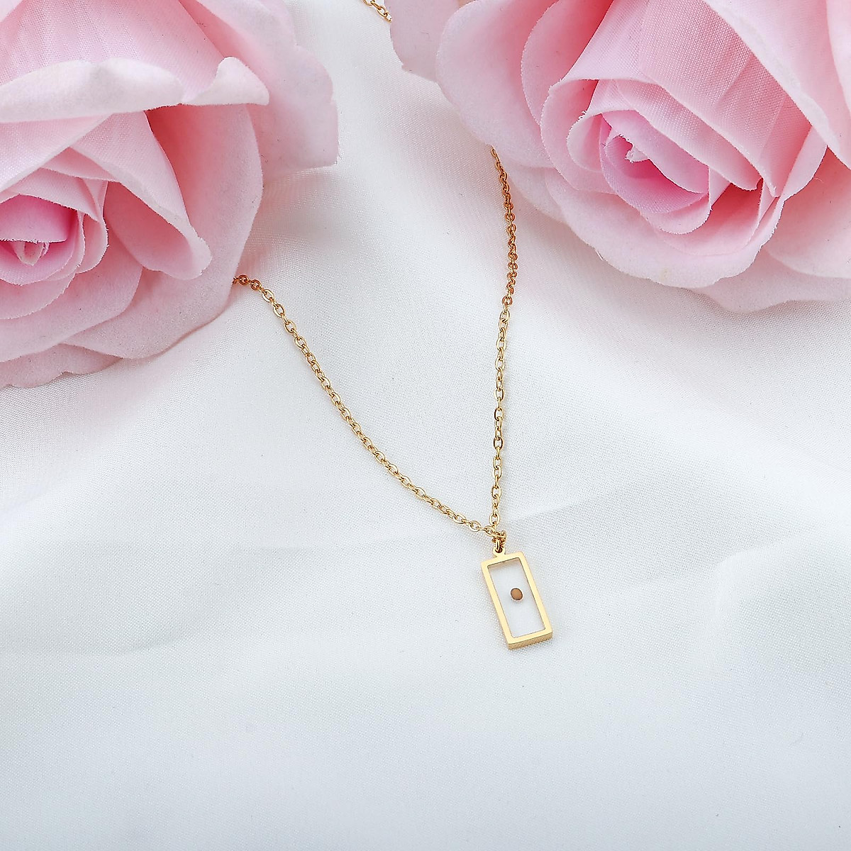 Haoze Mustard Seed Necklace Christian Gifts for Women, Stainless Steel Faith Mustard Seed Necklace Inspirational Christian Religious Jewelry Gifts for Women (0-Mustard Seed Necklace-Rectangle -Gold)