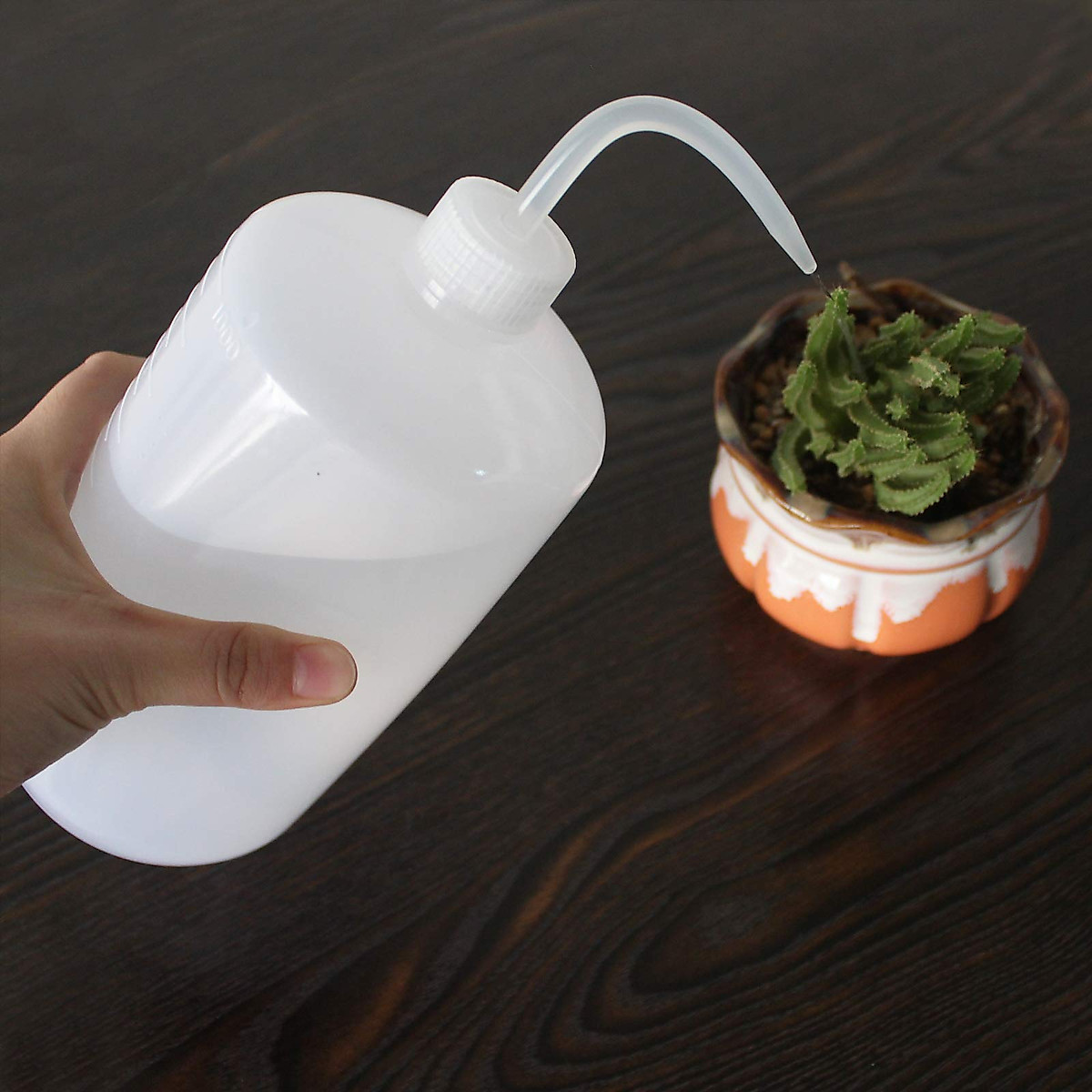 Belinlen 3Pcs 1000ml(33oz) Plastic Safety Lab Wash Bottle, Plastic Squeeze Bottle with Scale Labels and Narrow Mouth, Watering Bottle for Chemistry, Industry, Lab & Gardening(LDPE)