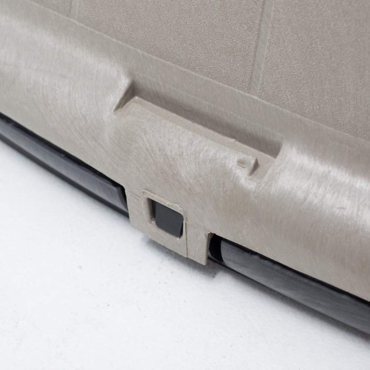 Petmate Indigo Dog House (Igloo Dog House, Made in USA with 90% Recycled Materials, All-Weather Protection Pet Shelter) for Medium Dogs 25 to 50 pounds