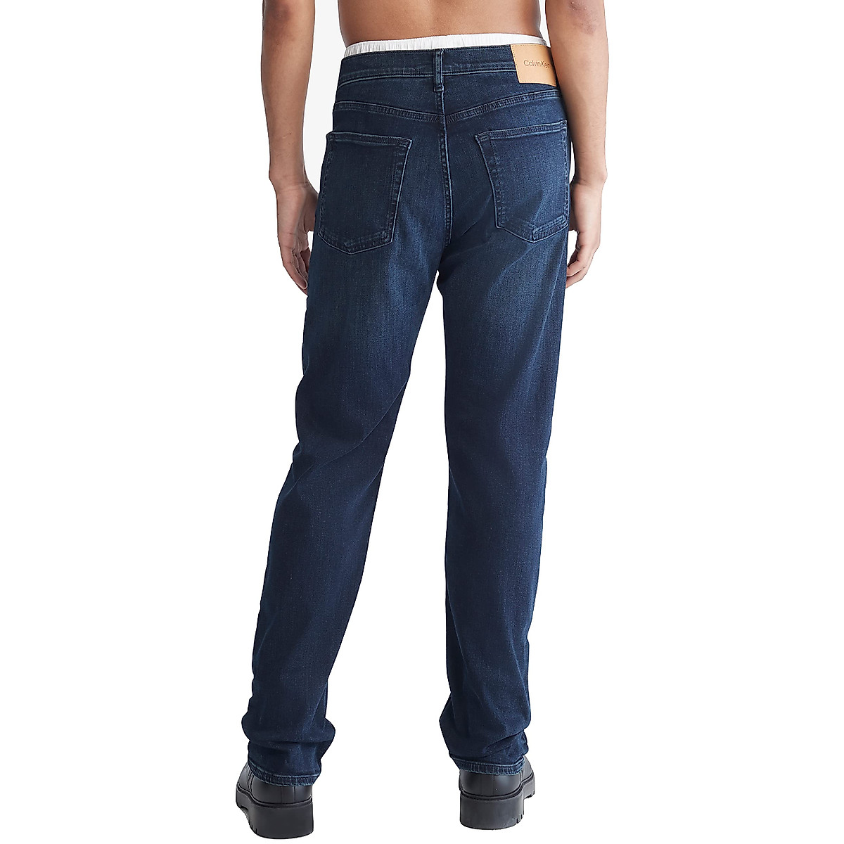Calvin Klein Men's Standard Straight Fit Jeans