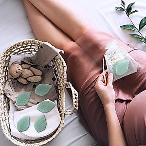 Siifert 50 Sets Wedding Mini Soap Favors Eucalyptus Scented Soap Greenery Bridal Shower Gifts Baby Shower Favors for Guests with Thank You Gift Cards Organza Bags for Christmas Party Supplies Boy Girl