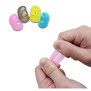 JQYXSS 40PCSGuitar Fingertip Protectors in 5 Sizes, Silicone Fingertip Guard Guitar Fingerstall, for Beginner Playing Ukulele Electric Guitar,Sewing and Embroidery