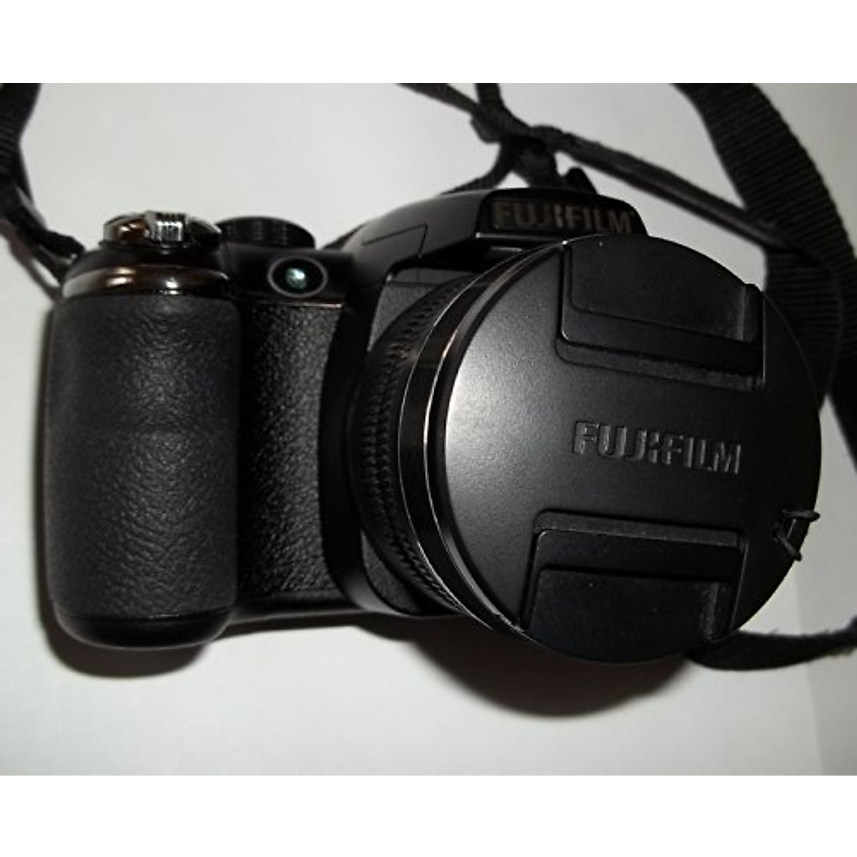 Fujifilm FinePix S4250 14MP 24x Optical Zoom Digital Camera (Black)