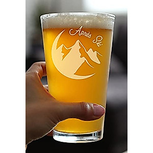 Apres Ski - Pint Glass for Beer - Unique Skiing Themed Decor and Gifts for Mountain Lovers - 16 oz Glasses