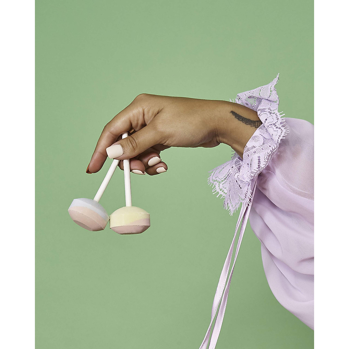 Smarties Lollies | Gluten Free, Peanut ,Fat Free Assorted Fruity Flavors, Low Calorie Perfect for Birthdays, Parties Made by US Candy Company Since 1949 - 34 oz 120 Count Lollipops