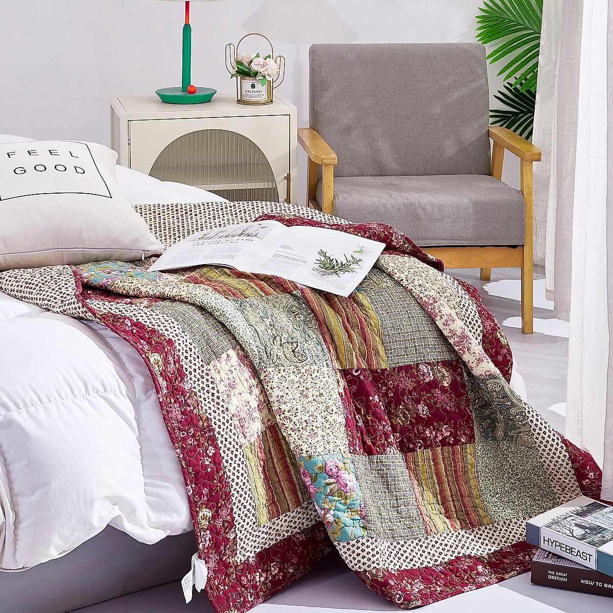 Tache Cotton Patchwork Quilt Blanket Country Farm Cottage Vintage Antique Ditsy Floral Paisley Burgundy Beige Lightweight Coverlet Fairy Tale Tea Party Quilted Throw Blanket, 50x60