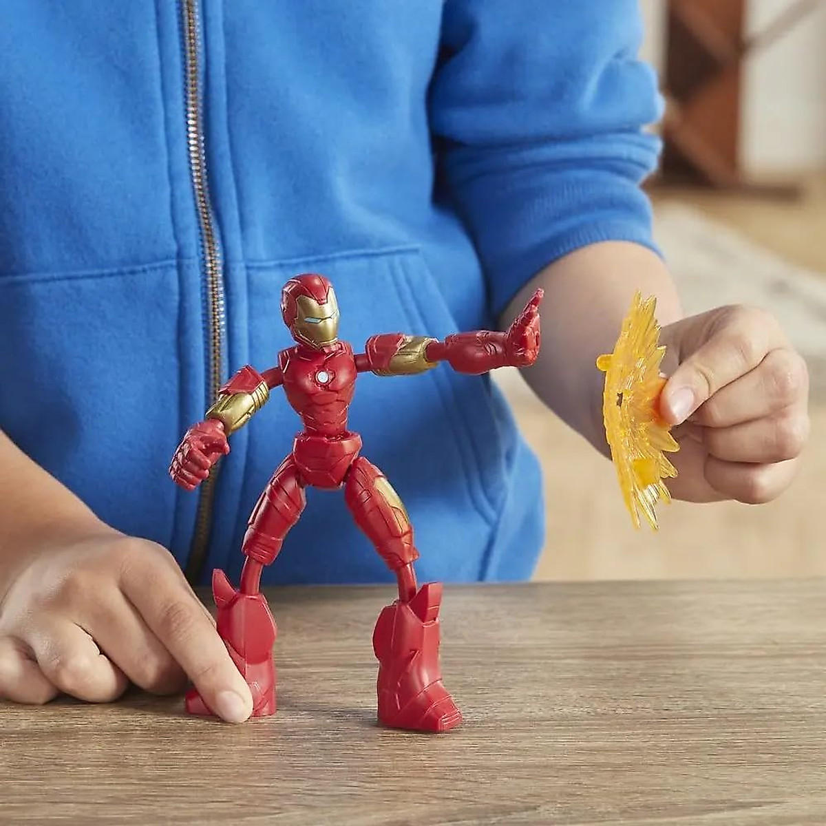 Marvel Avengers E7870 Beyblade Bend and Flex Action, 6-Inch Flexible Iron Man Figure, Includes Accessory, Ages 4 and Up, Multicoloured