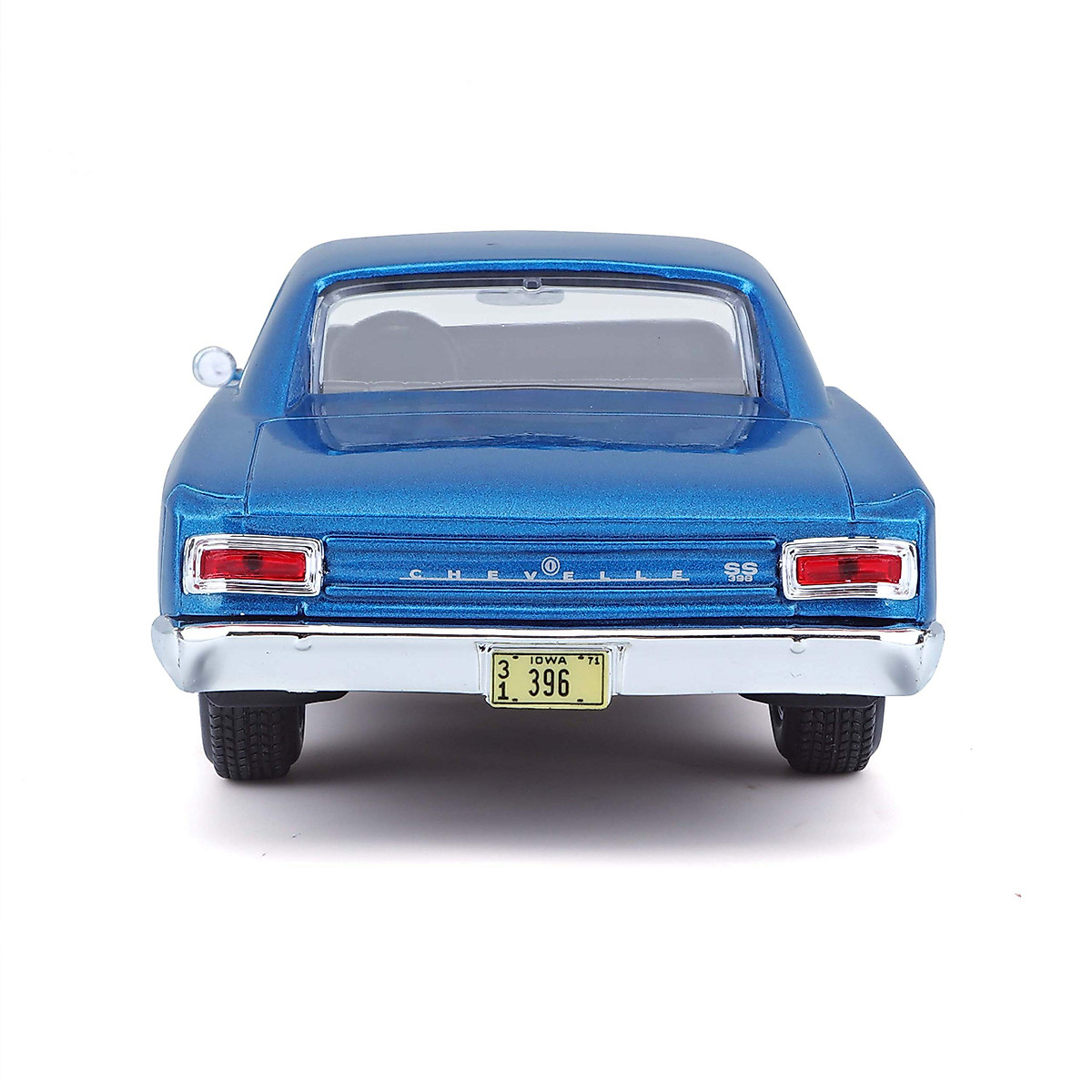 Maisto 1:24 1966 Chevy Chevelle SS 396 Model Car, Multicolor