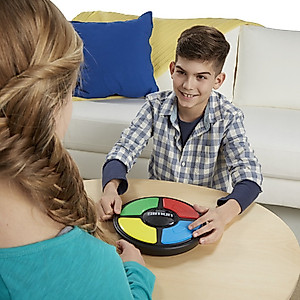 Hasbro Gaming – Classic Simon Game, 8 years to 99 years