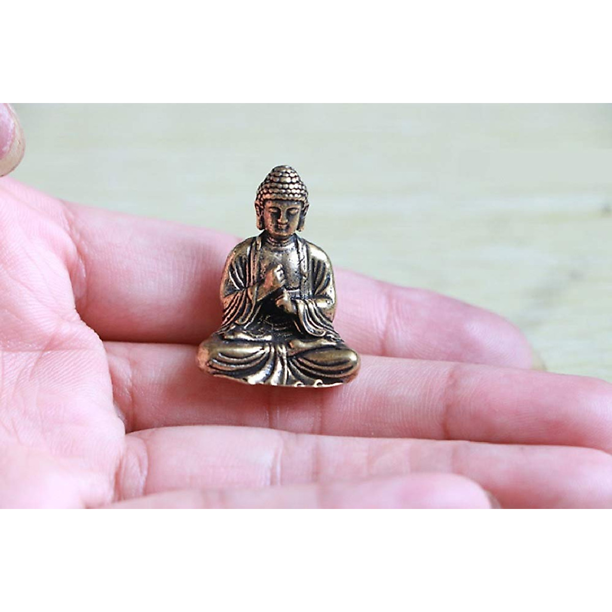 DMtse Brass Mini Antique Sakyamuni Buddha Statue Ornaments Meditation Seated Pose Journey Worship Attractive & Serene Small Pocket Buddha Statue Figurine