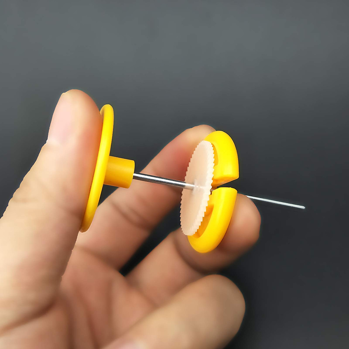 EUDAX 82 pcs Plastic Gear Package Kit DIY Gear Assortment Accessories Set for Toy Motor Car Robot Various Gear Axle Belt Bushings