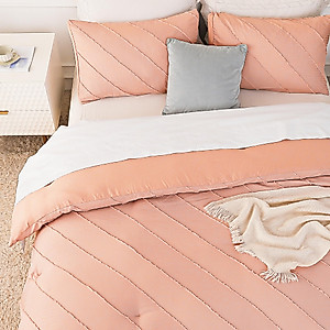 Whale Flotilla Boho Tufted Queen Comforter Set, Soft Lightweight Pink Comforter Queen Size with 2 Pillow Shams, Reversible Fluffy Shabby Chic Bedding Sets for All Seasons, 90 x90 inch