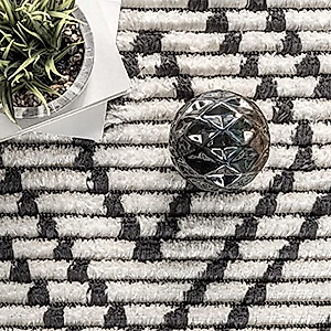 nuLOOM Tatiana Soft Shaggy Textured Modern Diamond Fringe Area Rug, 7' 10" x 10', Beige