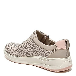 BZees Womens Tag Along Slip-On Sneaker Simply Taupe Leopard 11 M
