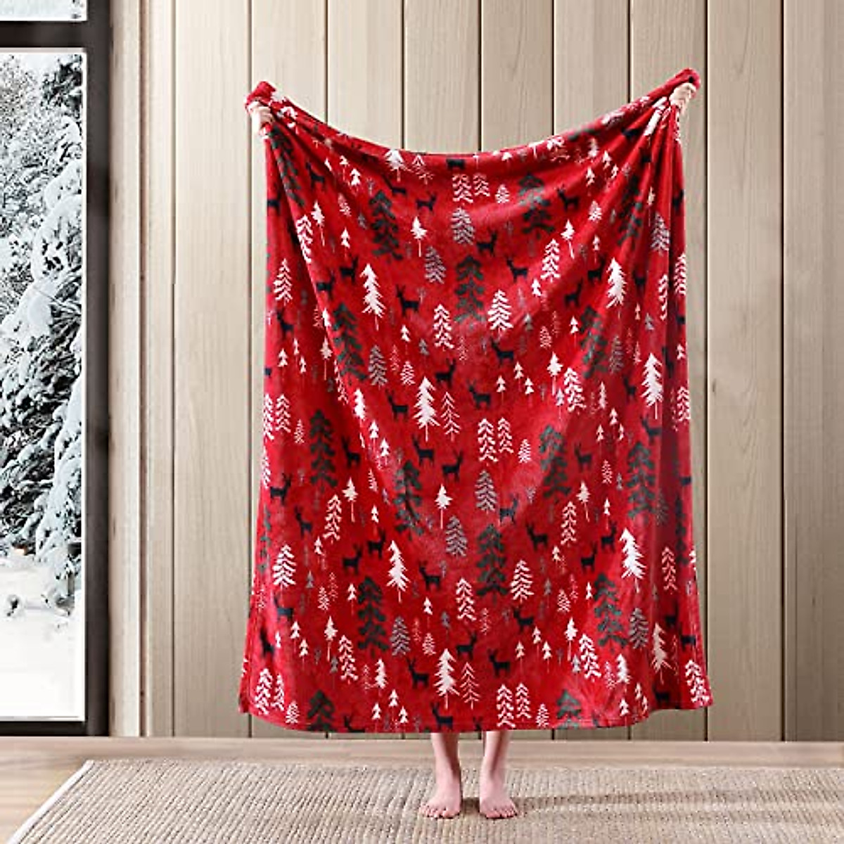 Eddie Bauer - Throw Blanket, Ultra Soft Plush Home Décor, All Season Bedding (Deer Woods Red, 50 x 60)