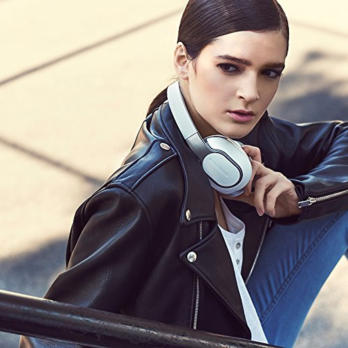 Phiaton Bluetooth Wireless BT 460 Qualcomm Touch Interface, Premium Headphones with Mic, Smart Play and Pause, White