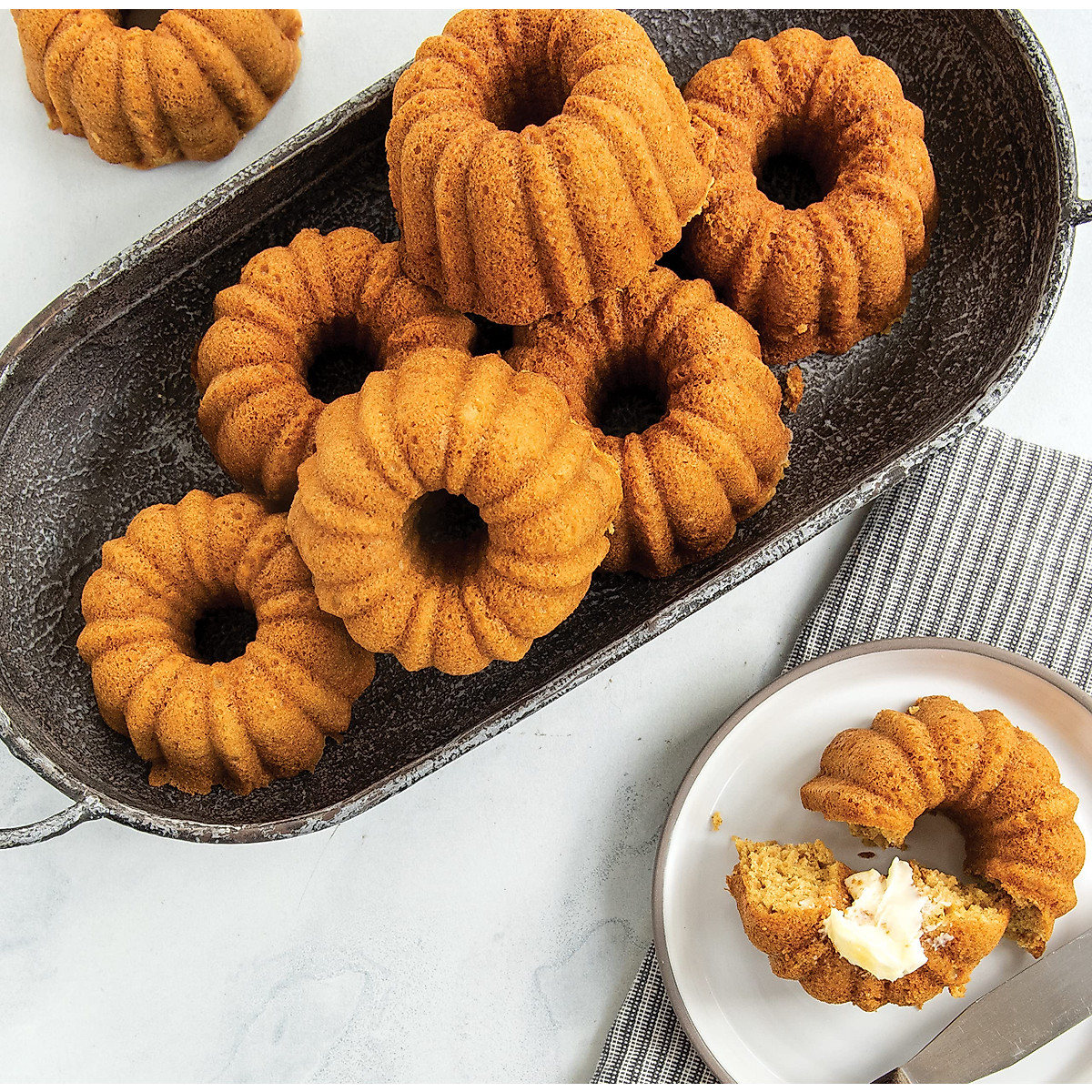 Nordic Ware Platinum Collection Anniversary Bundtlette Pan