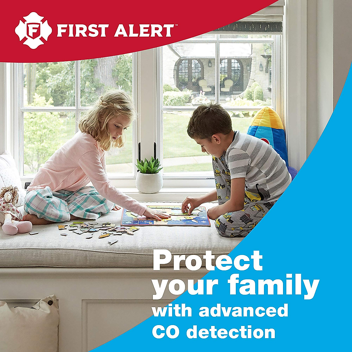 FIRST ALERT Plug-In Carbon Monoxide Detector, 3 Count (Pack of 1), CO600 , White, 6.75 x 6.9 x 9 inches