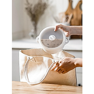 LE TAUCI Soup Bowls with Handles and Silicone Lids, 28 oz Ceramic French Onion Soup Bowls, Oven & Microwave Safe Ramen Cooker for Cereal, Chilli and Stew Beef, Non-Toxic Soup Crocks, Set of 4, White