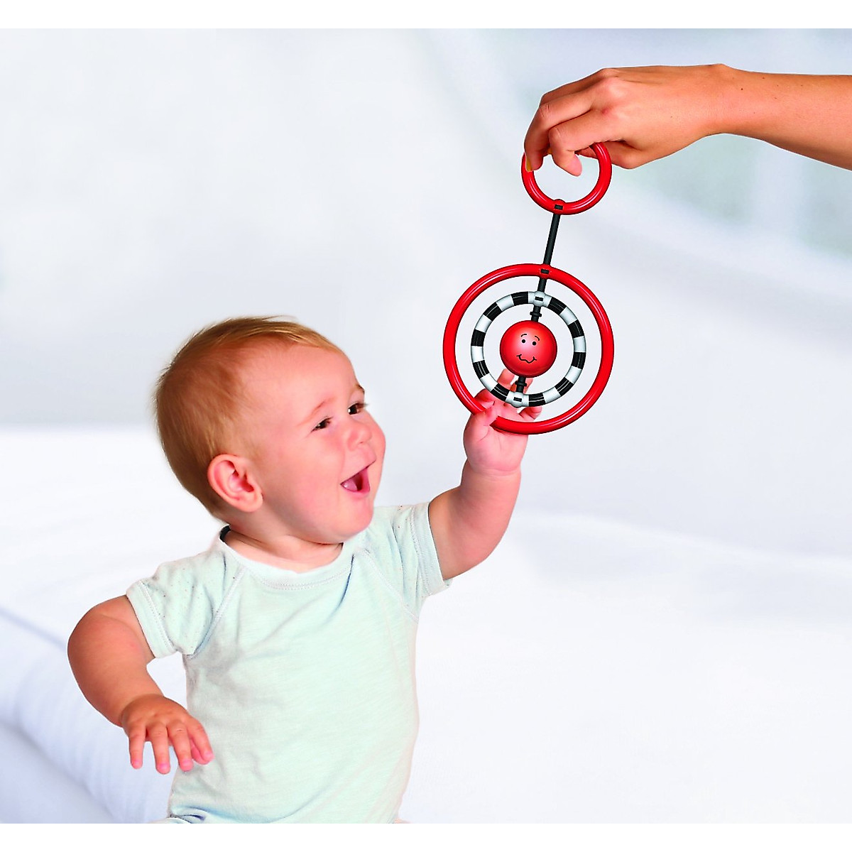 SmartNoggin NogginRings Reaching & Grasping Play Toy - Encourages Baby’s Developmental Milestones Through Play - Sensory Toy for Babies, Ages 0-12 Months