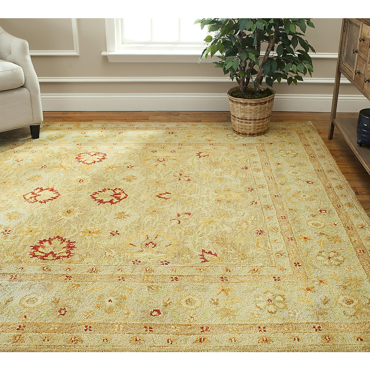 SAFAVIEH Antiquity Collection 8' x 10' Brown / Beige AT822B Handmade Traditional Oriental Premium Wool Area Rug