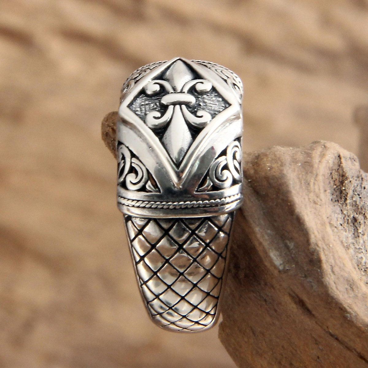 NOVICA Artisan Handmade Sterling Silver Ring Indonesian Domed No Stone [crownbezel 0.7 in L x 0.4 in W x 0.2 in H Band Width 4 mm W] ' Fleur De Lis'