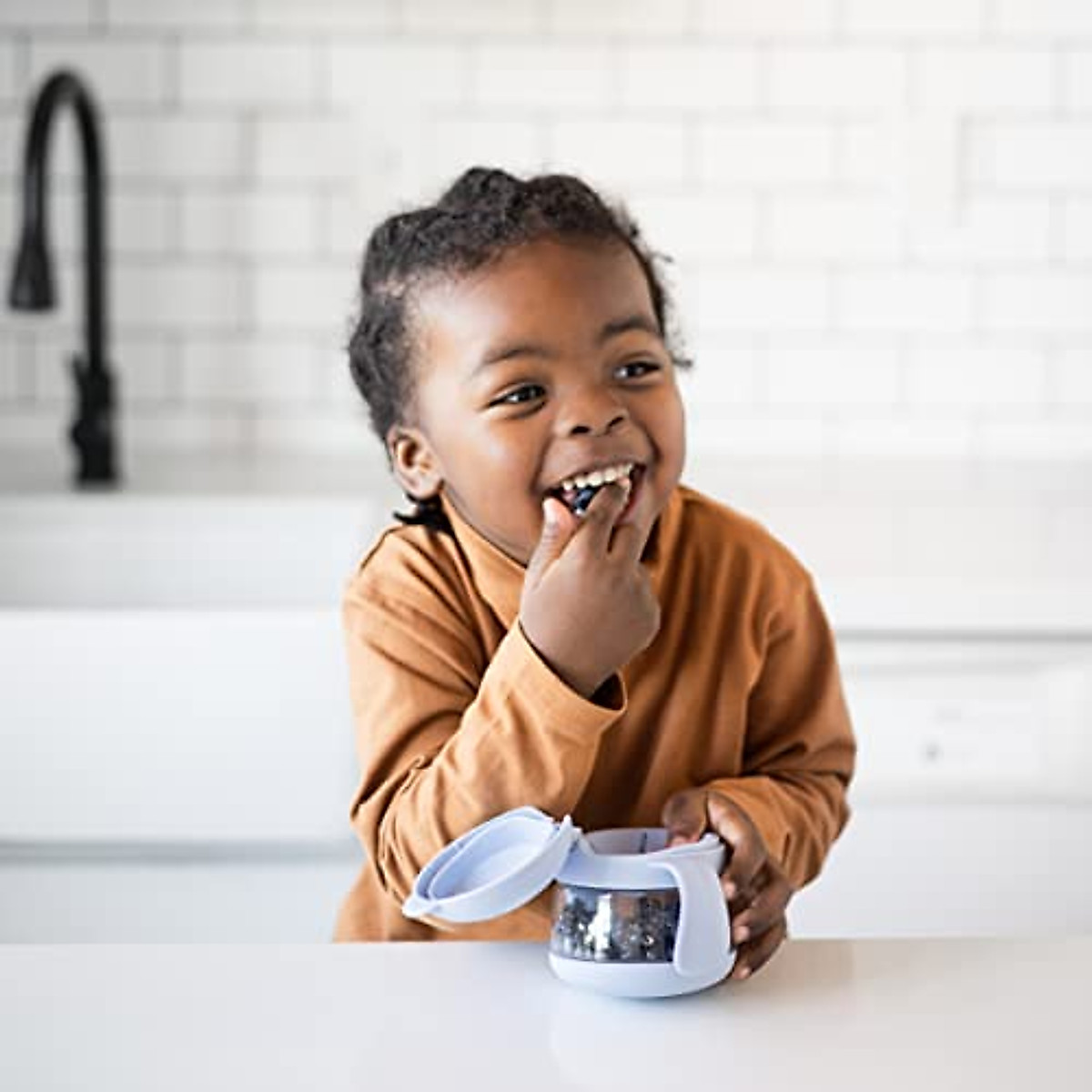 Ubbi Tweat No Spill Snack Container