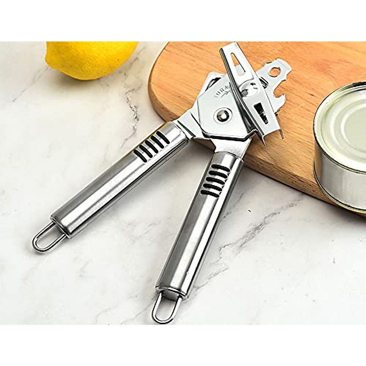 Can Opener, Kitchen Stainless Steel Heavy Duty Can Opener Manual Smooth Edge Durable Food Safe Cut 3-in-1 Tin Beer Jar Bottle Opener Hand Grip for Seniors with Arthritis Hands Friendly