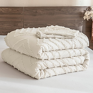 Andency Twin/Twin XL Comforter Set Beige, Twin Bed Comforter for College Dorm Girls Boys Kids Boho Cream Soft Warm Cute Neutral Comforter, 2 Pieces Aesthetic Chevron Bohemian Bedding Set