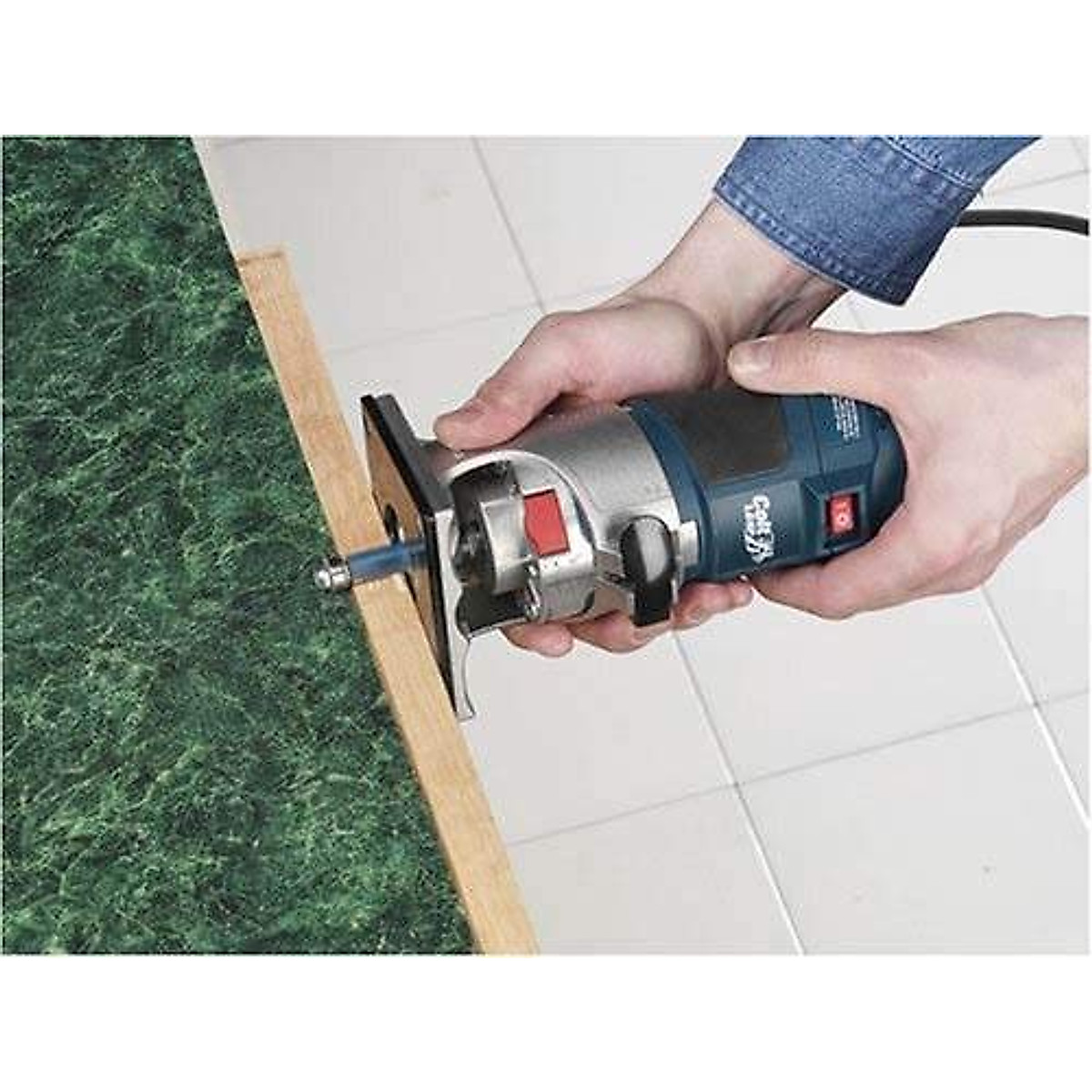 Bosch PR20EVSK-RT Colt Palm Grip 5.7 Amp 1-Horsepower Fixed Base Variable Speed Router with Edge Guide (Renewed)