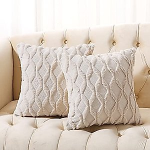 Volcanics Pack of 2 Faux Wool Throw Pillow Covers 22x22 Inches Decorative Farmhouse Velvet Couch Pillow Case Soft Plush Square Boho Cushion Pillowcase, Beige