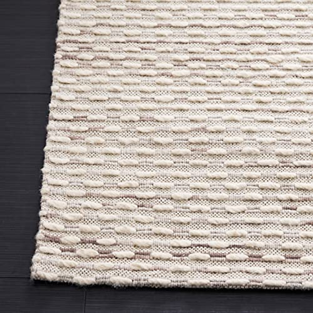 SAFAVIEH Marbella Collection 6' x 9' Beige MRB158B Handmade Premium Wool Area Rug