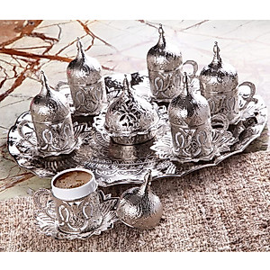 Serving Tray, Coffee Tea Serving Metal Wavy Round Tray 14''(Inches) | Mr Zoni (Silver)