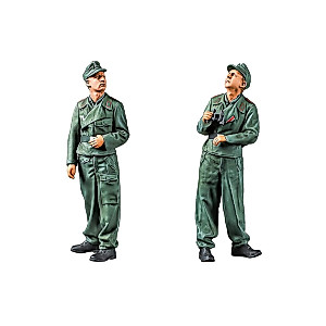 Tamiya 35370-000 1:35 German Sd.Kfz.135 Marten I Hunting Tank, Highly Model, Plastic Kit for Assembly, Detailed Replica, Unpainted, Brown