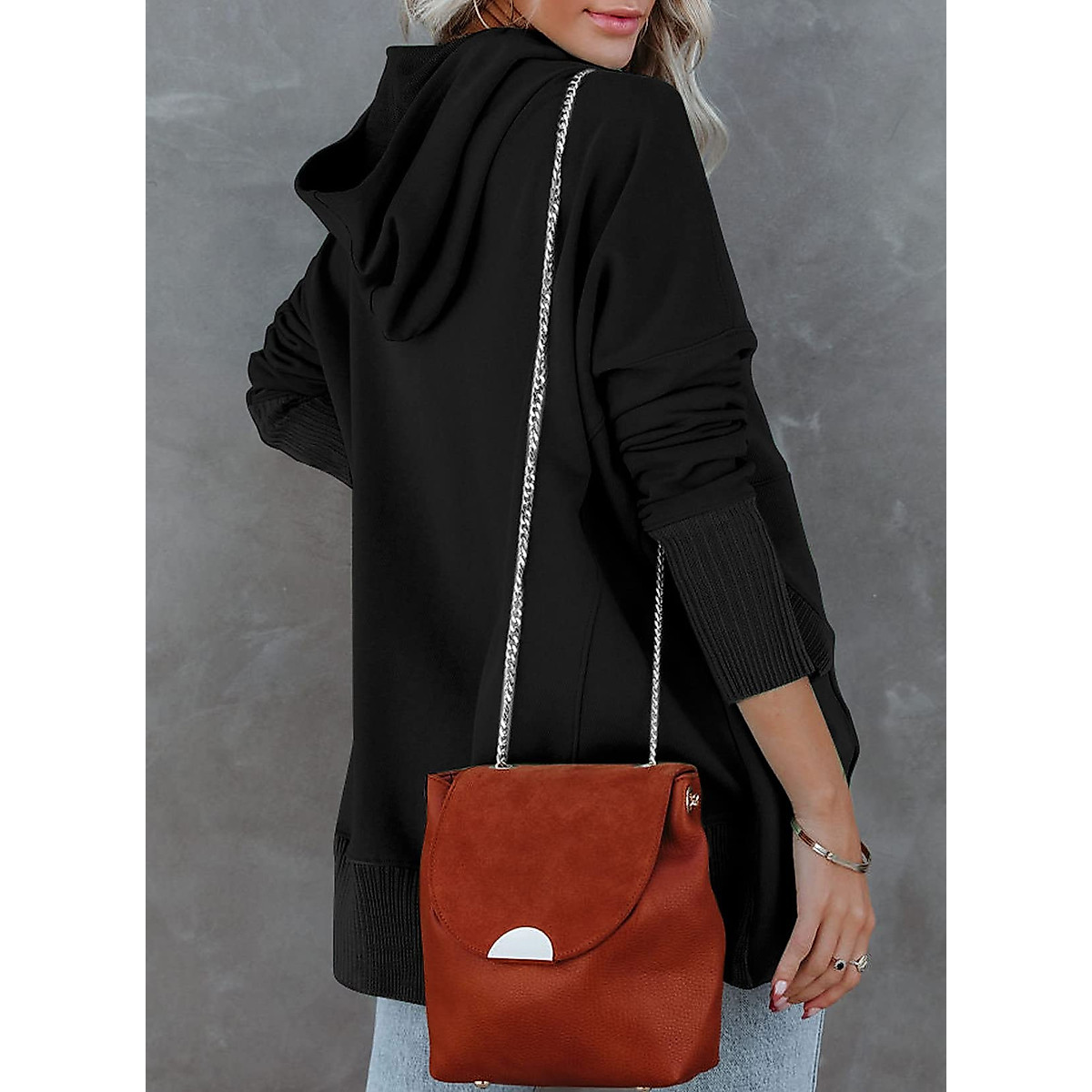 AlvaQ Women Black Sweatshirt V Neck Long Sleeve Button Up Pullover Hoodies Oversize Hooded Tops with Pocket Fashion 2024 Black Medium