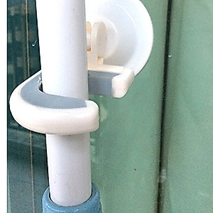 NL HOME Suction Cup Hooks, Wreath Hangers for Glass Door or Window, Set of 3 Multi Purpose Powerful Vacuum Suction Utility Hooks for Bathroom Kitchen Warehouse Garage, White