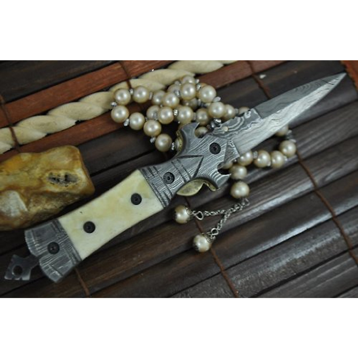 Perkin - Handmade Damascus Hunting Knife - Beautiful Folding Knife