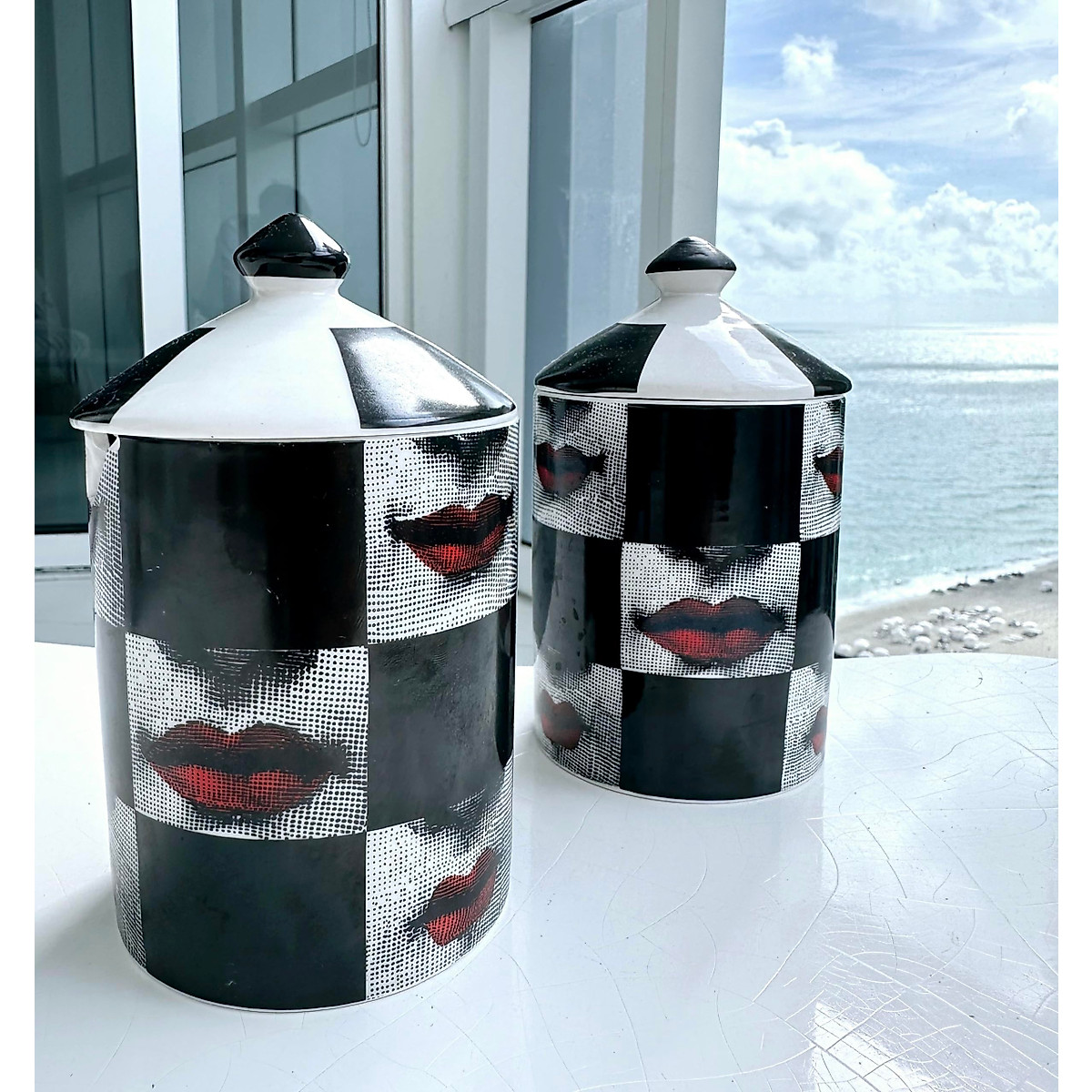 AlphaDesignLuxe Decorative Candle Holder Handcrafted Aromatherapy Candle Jar Italian Designer Décor Fashionable Tabletop Vase Modern Art Female Face Eyes Lips Centerpiece. (Red Lips Black Squares)