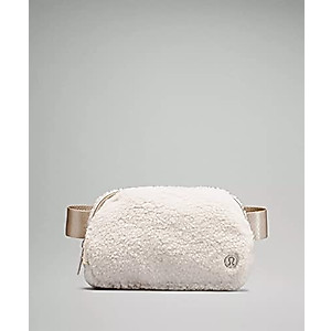 Lululemon Athletica Everywhere Fleece Belt Bag (Light Ivory)