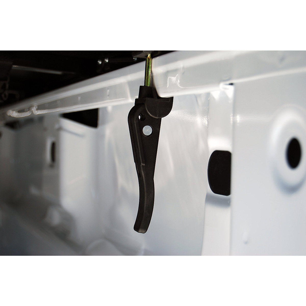 Tonno Pro Tonno Fold, Soft Folding Truck Bed Tonneau Cover | 42-304 | Fits 1993 - 2011 Ford Ranger 6' Bed (72") , Black