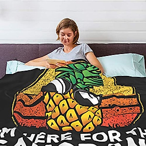 Upside Down Pineapple Throw Blanket Ultra Soft 50x40 Inches Lightweight Blanket for Bed Couch Living Room All Seasons Microfleece Blanket