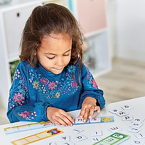ORCHARD TOYS Moose Games Match and Spell Game. A Fun, First Reading and Spelling Game. 2 Ways to Play. Age 4+. 1-4 Players