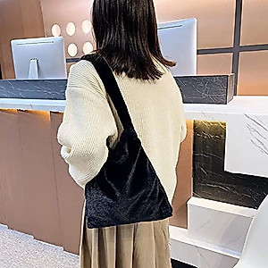 WAGHAIXAX Fluffy Tote Bag Y2K Long Strap Furry Tote Bag Large Cute Plush Bag Women Furry Underarm Bag for Autumn and Winter (Black)