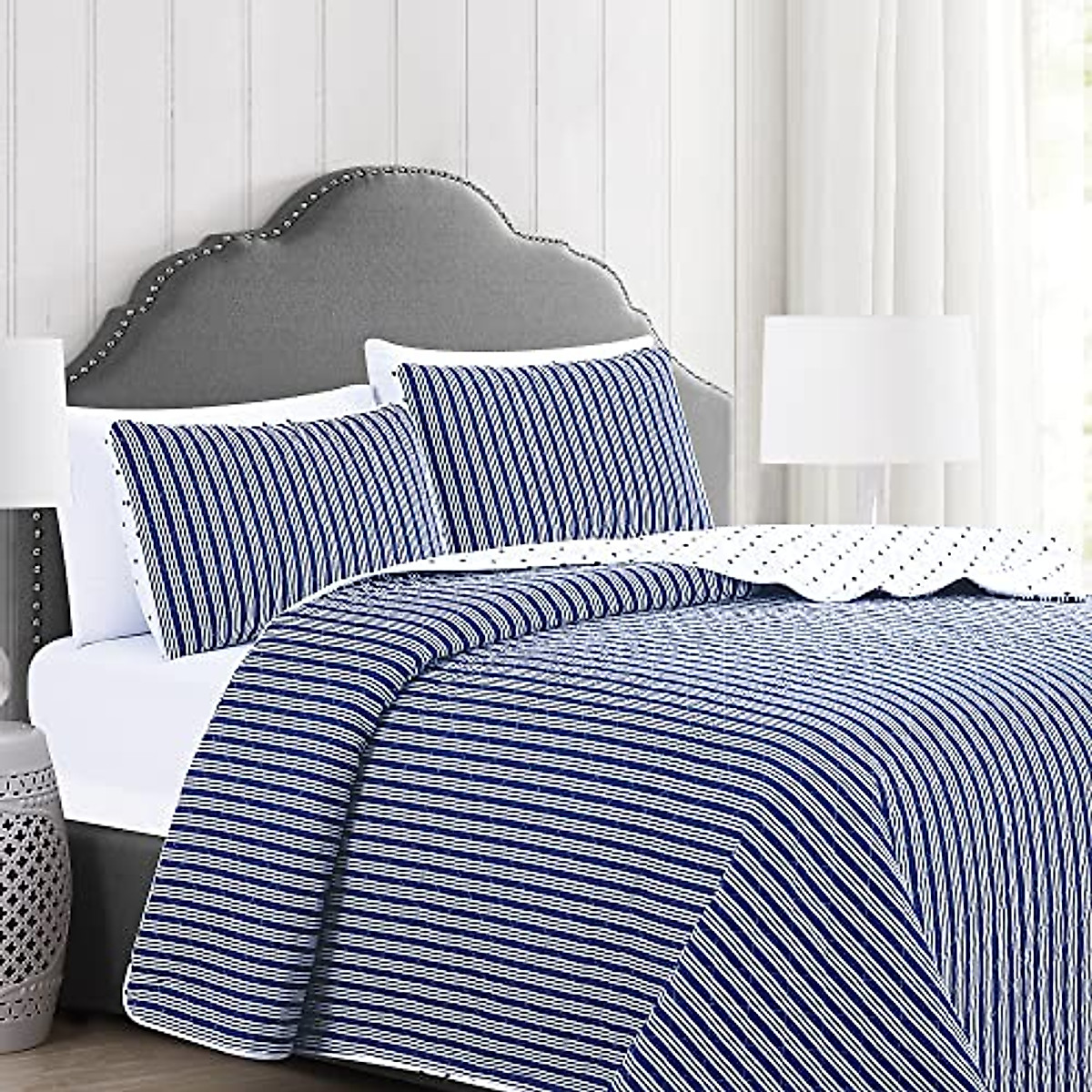 Market & Place 2 Piece Reversible Quilt Set with Sham | All-Season Soft & Lightweight Bedspread with Modern Striped Pattern | Nora Collection (Twin, White/Navy)