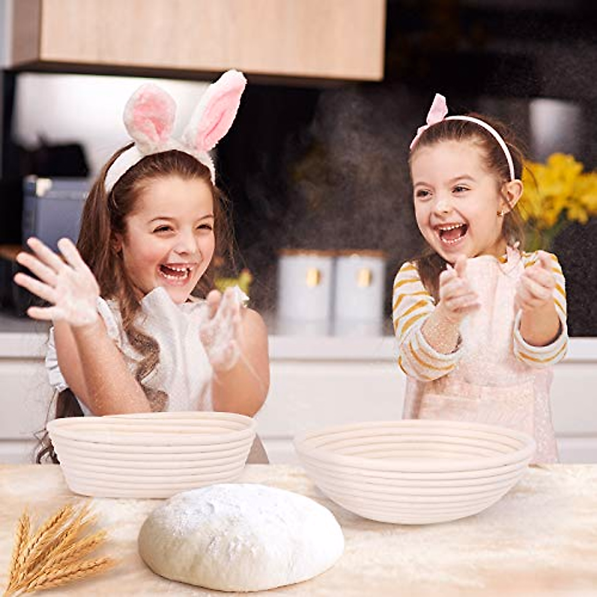 Bread Proofing Basket Set 9.6 Inch Oval and 10 Inch Round Natural Rattan Proofing Baskets with Bread Lame and Dough Scraper and Linen Liner Bread Making Tools for Professional and Home Bakers