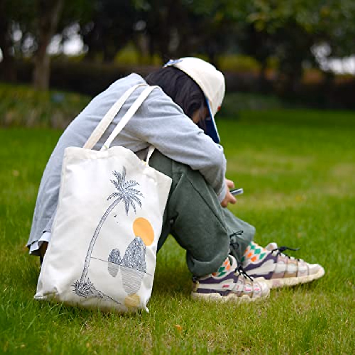 OPG Canvas Bag for Women, Cute Tote Bags with Interior Pocket,Reusable Grocery Bags for Shopping, Beach, College (Flower)