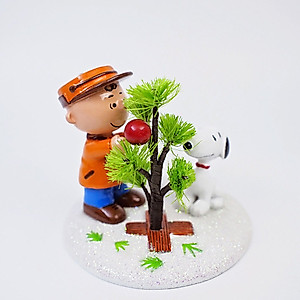 Department 56 Peanuts Charlie Brown & Snoopy The Perfect Tree Figurine | Hand-Crafted & Hand-Painted 2.76 Inch